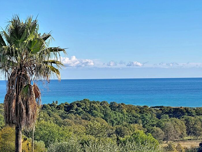 Maison 5 pièces à Villeneuve-Loubet, Les Hauts de Vaugrenier, Les Maurettes, Vaugrenier, à vendre