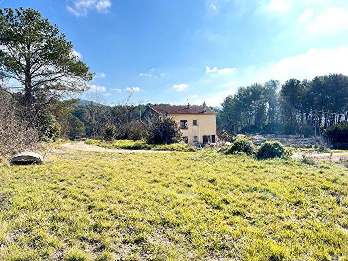 Appartement à vendre - La Bouilladisse - 4 pièces - 3 chambres