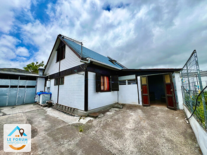 Maison à vendre - Le Tampon - 5 pièces - 4 chambres