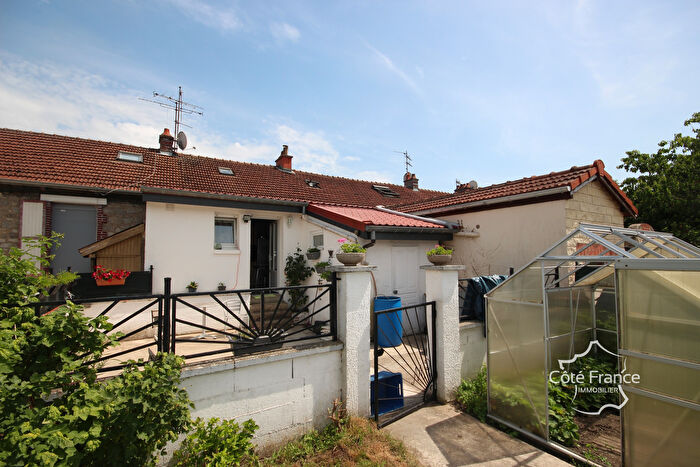 Givet : Maison 4 pièces à vendre