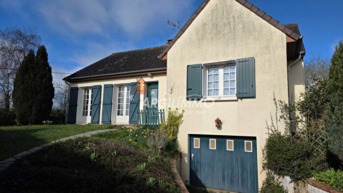 Maison à vendre - Saint-Calais - 5 pièces - 3 chambres