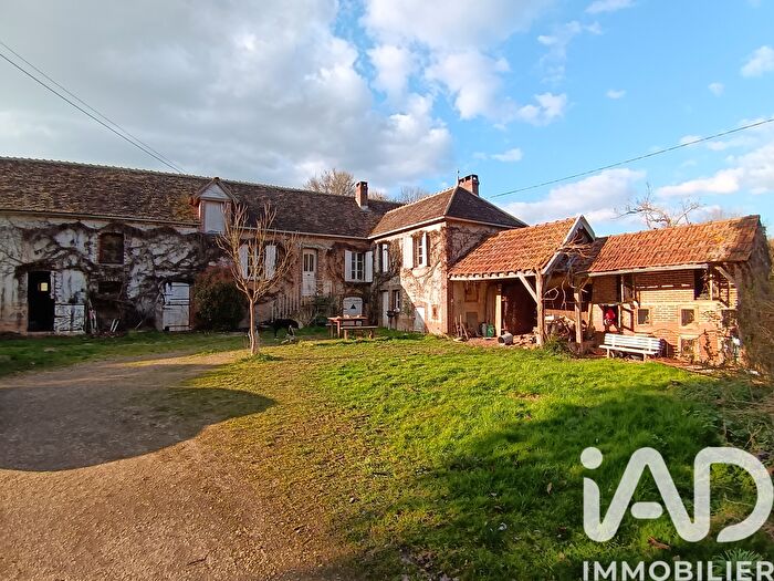 Maison à vendre - Villiers-Saint-Benoît - 5 pièces - 3 chambres