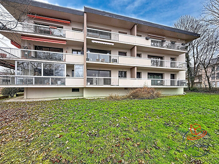 Appartement à vendre - Ferney-Voltaire - 3 pièces - 2 chambres