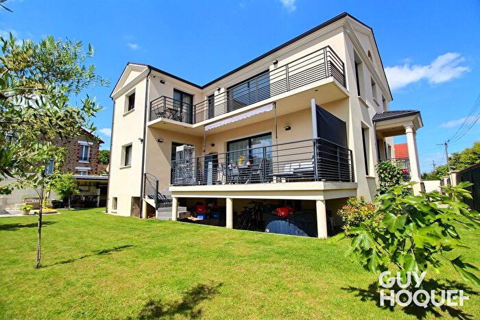 Maison 5 pièces à Viry-Châtillon, Port, Aviation, à vendre