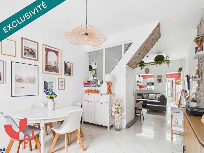 Maison à vendre - Marquette-lez-Lille, Rive droite - 5 pièces - 3 chambres