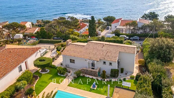 Maison à vendre - Fréjus, Saint-Aygulf - 6 pièces - 3 chambres