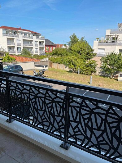 Centre, Neuilly-Plaisance : Appartement 2 pièces à louer