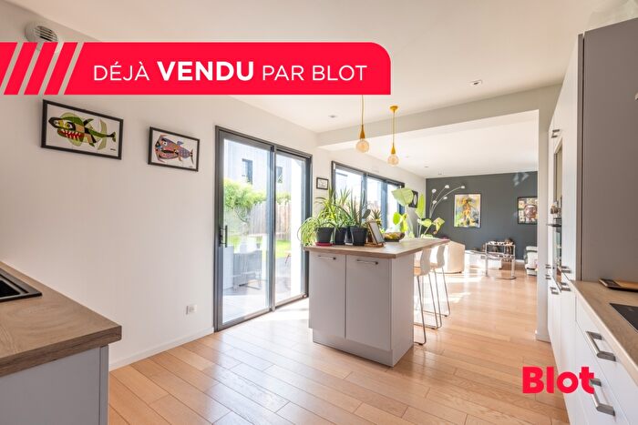 Maison à vendre - Betton - 6 pièces - 4 chambres