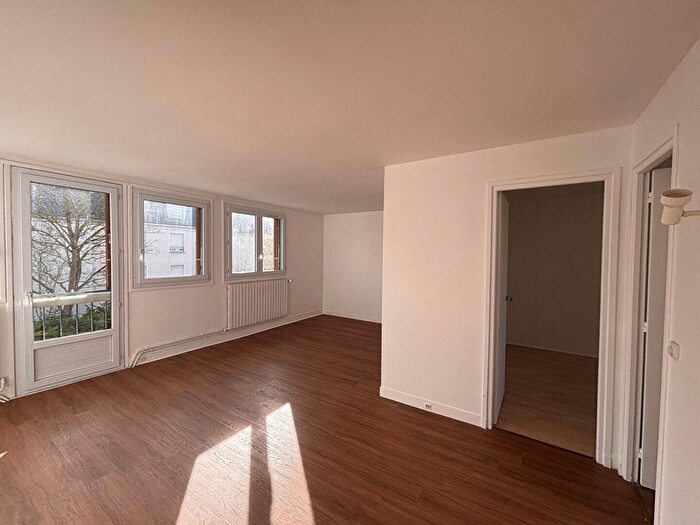 Appartement à louer - Pasteur, Saint-Cloud - 2 pièces - 1 chambre