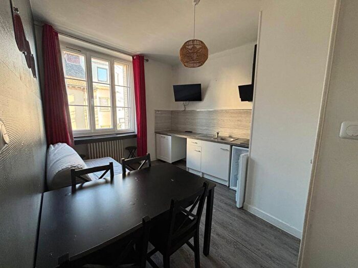 Appartement à louer - Centre, Châteaubriant - 2 pièces - 1 chambre