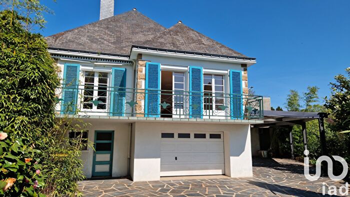 Maison à vendre - Plouguenast - 6 pièces - 2 chambres