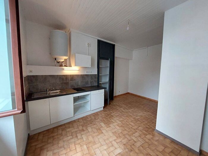 Appartement à louer - Bourg Nord-Chamfeuillet, Moirans - 1 pièce