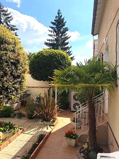 Maison à louer - Cholet, Gambetta - 6 pièces - 3 chambres