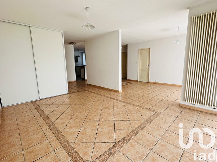 Appartement à vendre - Vitrolles, Centre-ville, Roucas, Les Pins, Le Liourat - 3 pièces - 2 chambres