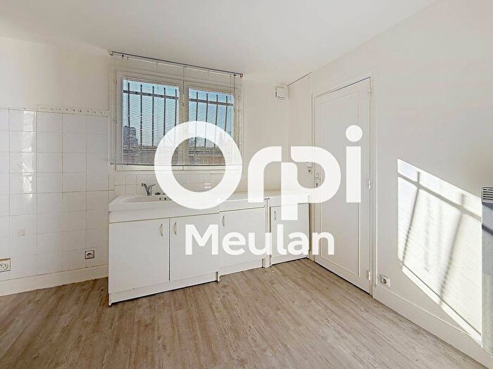Appartement à louer - Bords de Seine, Meulan-en-Yvelines - 1 pièce