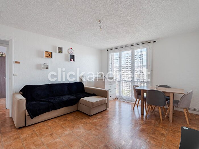 Appartement à louer - Mantes-la-Jolie, Gassicourt - 3 pièces - 2 chambres