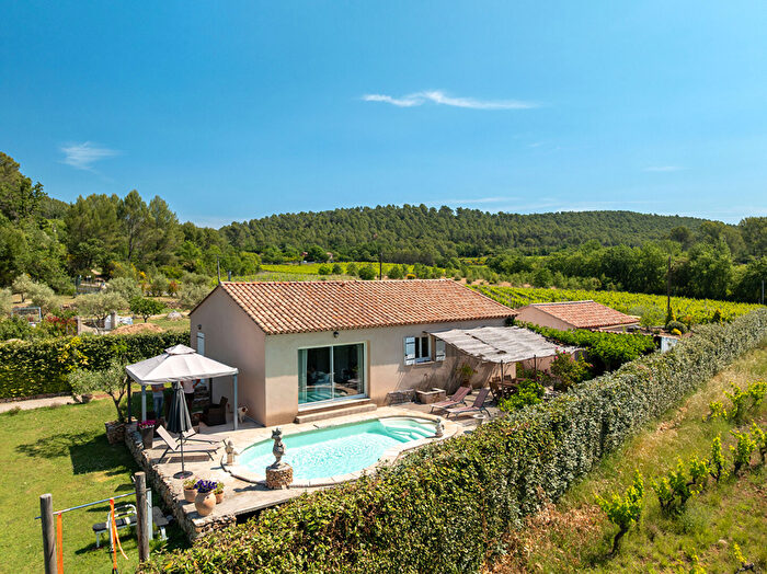 Saint-Antonin-du-Var : Maison 5 pièces à vendre