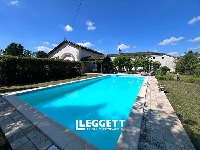 Maison à vendre - Orignolles - 9 pièces - 4 chambres