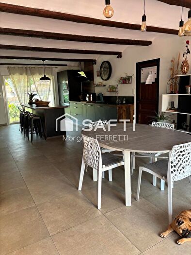 Maison à vendre - Canet - 9 pièces - 8 chambres