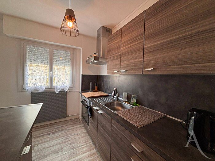 Gibjoncs, Bourges - Appartement 1 pièce à louer