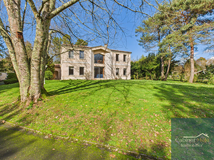 Maison à vendre - Latresne - 6 pièces - 4 chambres