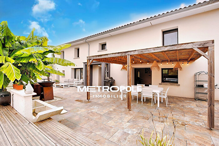 Maison à vendre - Meyrié - 5 pièces - 4 chambres