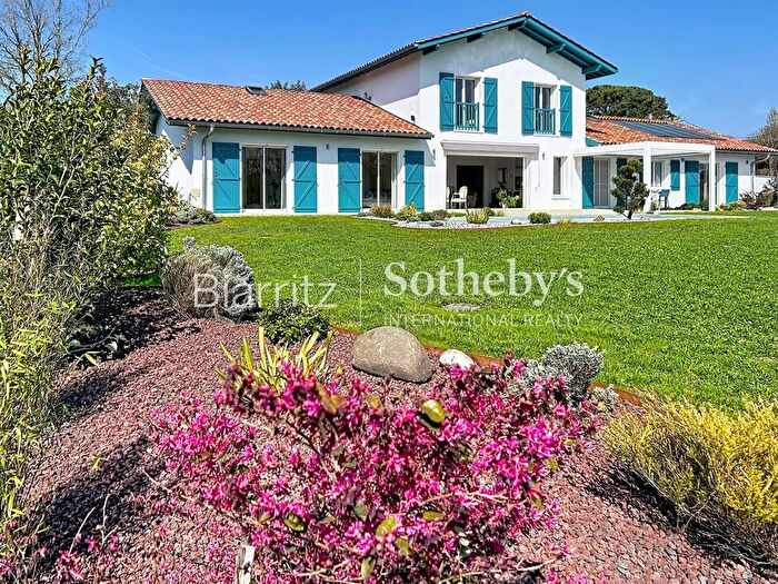 Maison à vendre - Arcangues - 11 pièces - 7 chambres