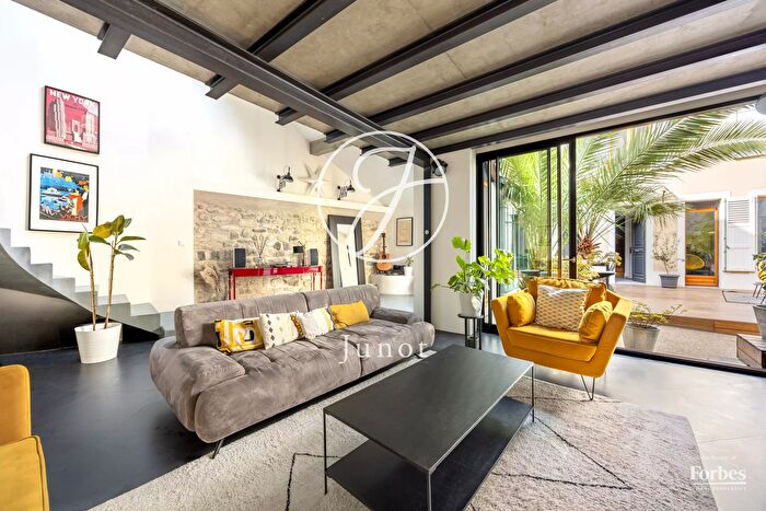 Colombes, Centre-ville : Maison 8 pièces à vendre
