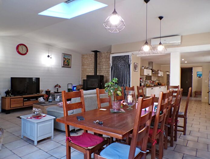 Maison à vendre - Ardillières - 6 pièces - 4 chambres