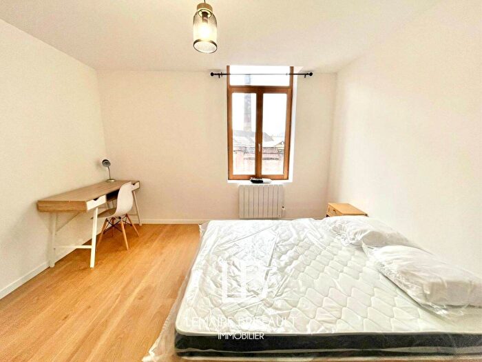 Maison à louer - Roubaix - 5 pièces - 4 chambres