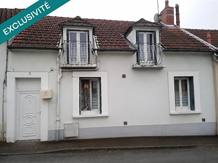Commentry : Maison 3 pièces à vendre