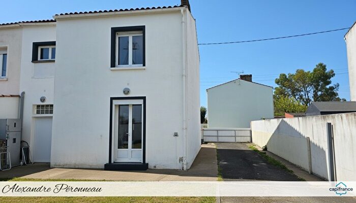 Maison à vendre - Aigrefeuille-dAunis - 4 pièces - 3 chambres