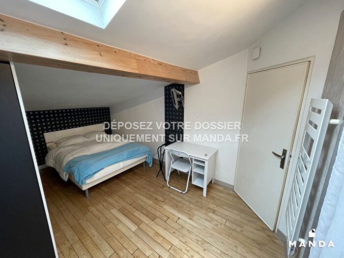 Appartement 4 pièces à louer à Bordeaux, Capucins, Saint-Michel