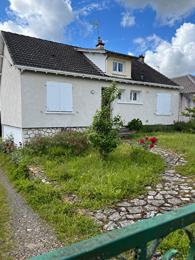Maison à louer - Châtellerault, Sud Ouest - 5 pièces - 3 chambres