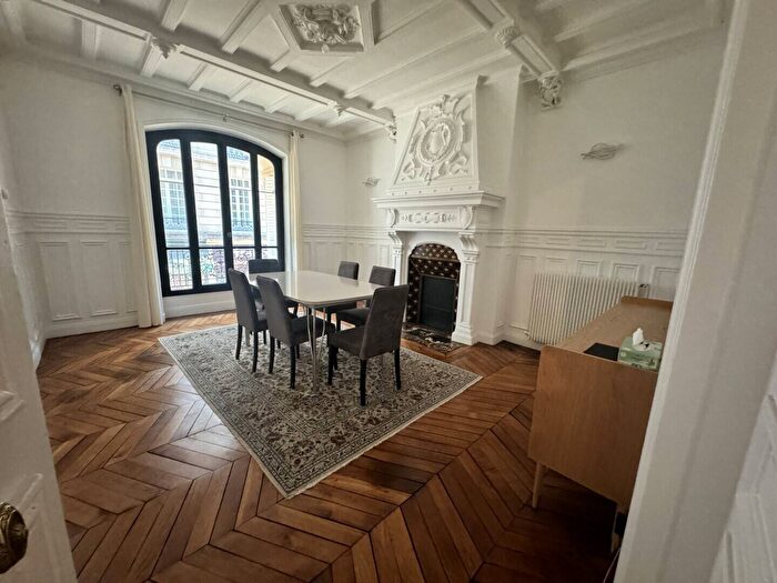Appartement 4 pièces à Chaillot, Paris 16ème arrondissement, à louer