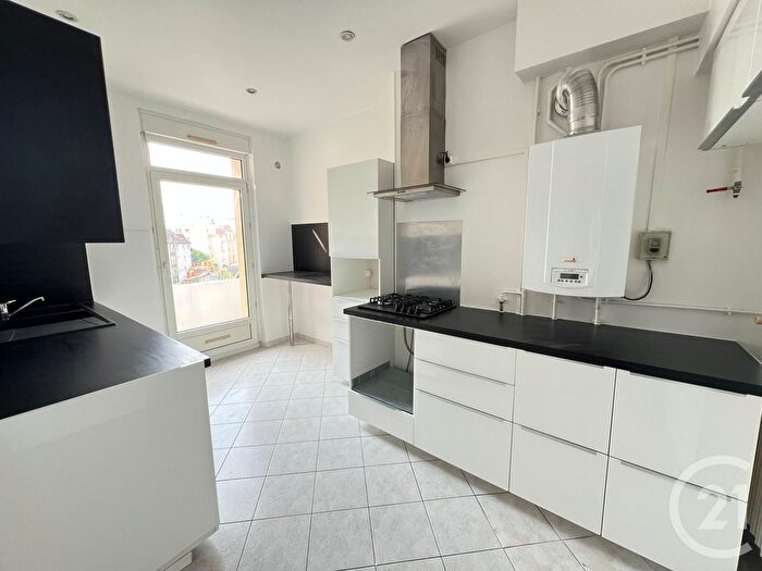 Appartement à louer - Metz, Sablon - 3 pièces - 1 chambre