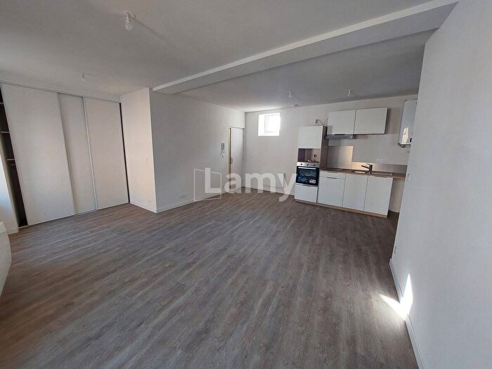 Appartement à louer - Brassac-les-Mines - 2 pièces