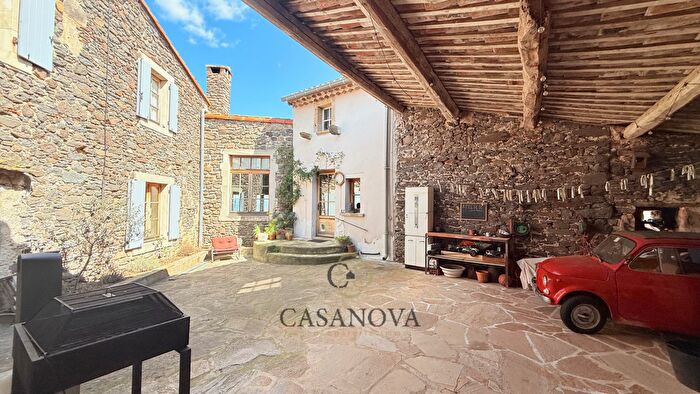 Maison à vendre - Pézènes-les-Mines - 7 pièces - 5 chambres