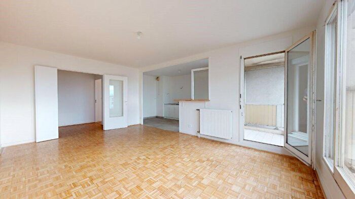 Appartement à louer - Gerland, Lyon ème - 4 pièces - 3 chambres