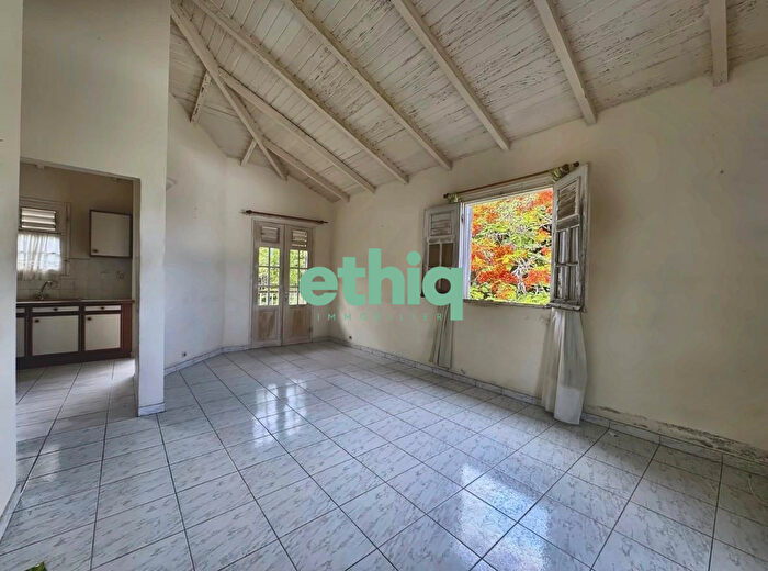Maison 4 pièces à vendre à Saint-François
