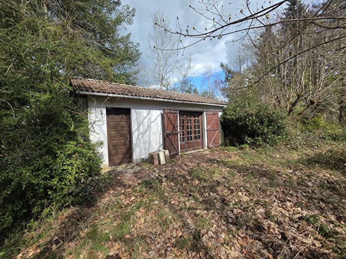 Maison à vendre - Rochechouart - 2 pièces - 1 chambre