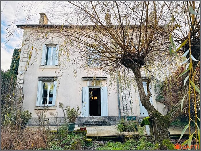 Maison à vendre - La Crèche - 7 pièces - 4 chambres