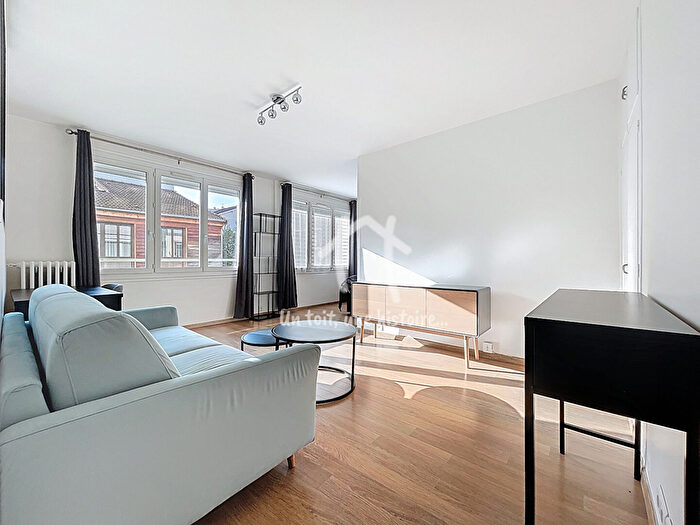 Appartement à louer - Courbevoie, Bécon - 2 pièces - 1 chambre