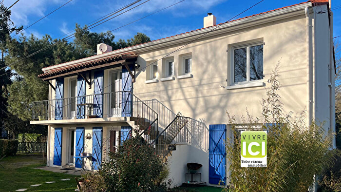 Maison à vendre - La Chapelle-Basse-Mer - 7 pièces - 4 chambres