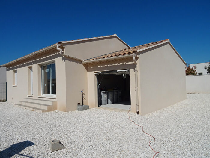 Maison à louer - Carpentras, Ouest - 3 pièces - 2 chambres