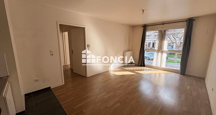 Appartement à vendre - Fresnes, Centre-ville - 3 pièces - 2 chambres