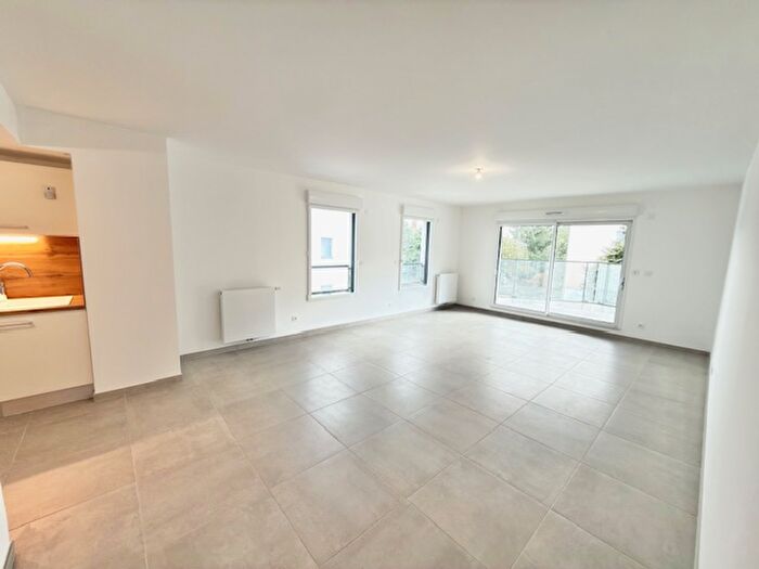 Appartement à vendre - Divonne-les-Bains - 3 pièces - 2 chambres