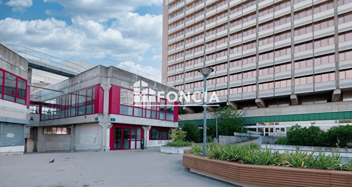 Évry, Centre-ville : Appartement 2 pièces à vendre