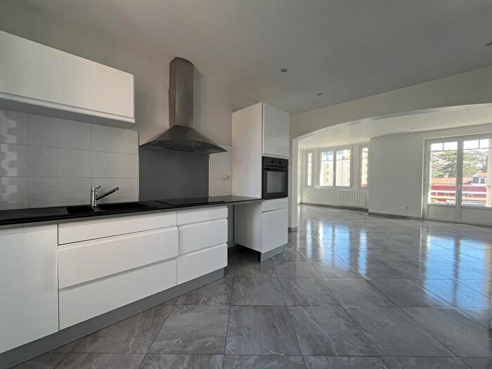 Le Puy-en-Velay, Saint-Jean, République - Appartement 4 pièces à louer