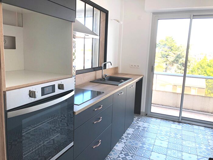 Brive-la-Gaillarde, Centre-ville, Pont Cardinal, Champanatier - Appartement 2 pièces à louer